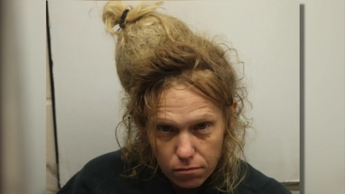 Ga. mom pleads not guilty to killing infant who was found in couch cushion