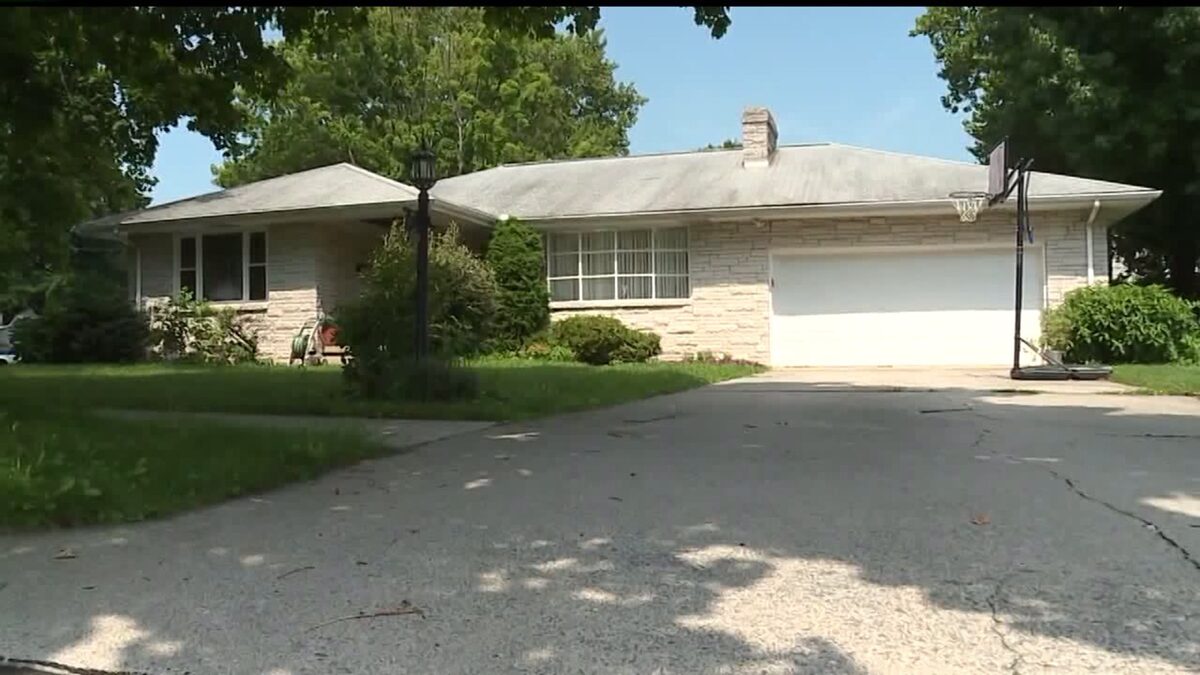 Woman charged with leaving 6 children unattended at in-home daycare